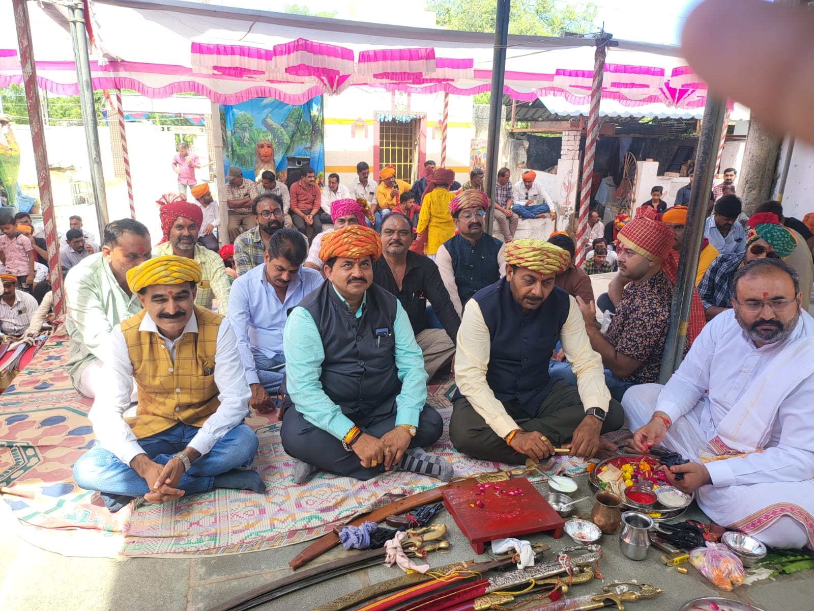 A procession was taken out by the Rajput community in Dwarka; Gopalji's ...