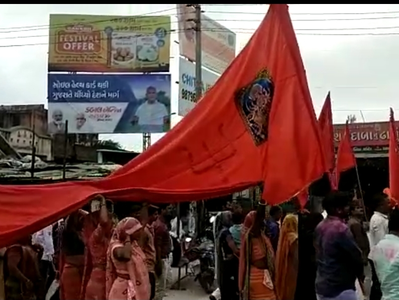 51 yard flag hoisting with 51 flags at Ambaji, praying for the welfare ...