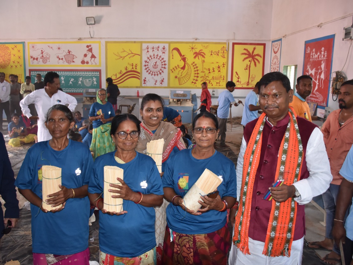 Union Tribal Affairs Minister Arjun Munda visited Tilakwada; Monitored ...