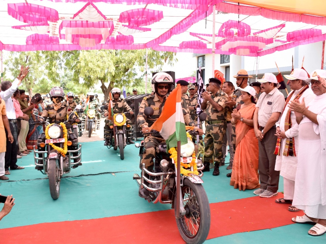 123 BSF Battalion bike rally reception held at Upasana Vidyalaya ...