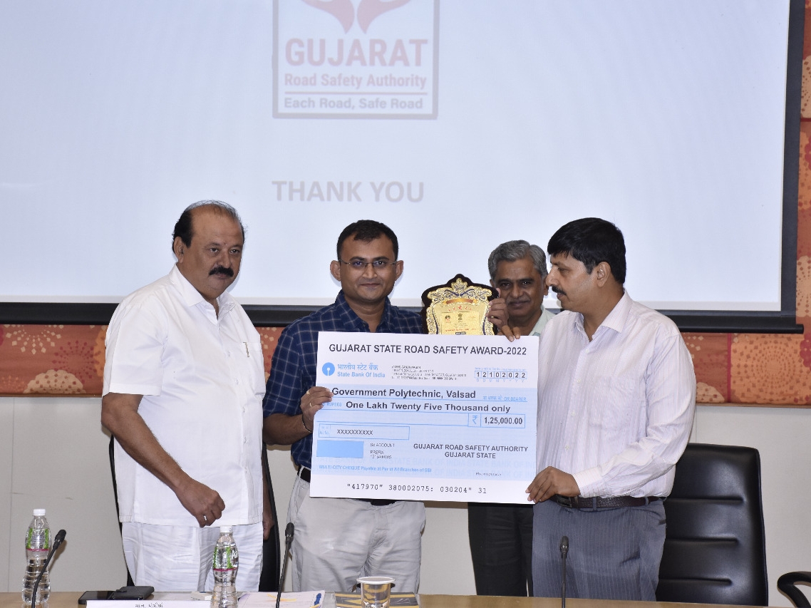 In Gujarat State Road Safety Award-2022, Government Polytechnic College ...