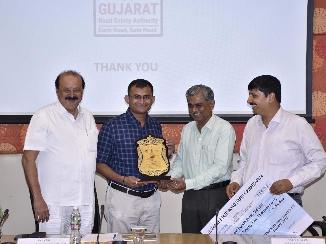 In Gujarat State Road Safety Award-2022, Government Polytechnic College ...