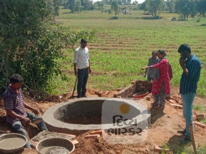 23 biogas plants were installed simultaneously in Machhawa village of ...