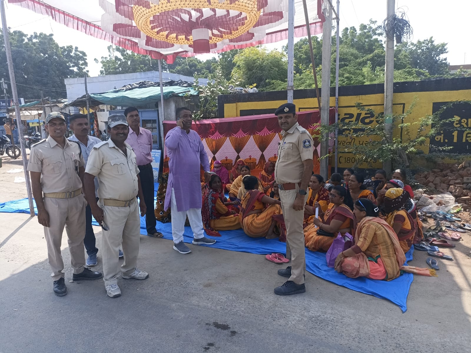 Anganwadi worker-helper sisters of Patdi taluka sit on strike at the ...