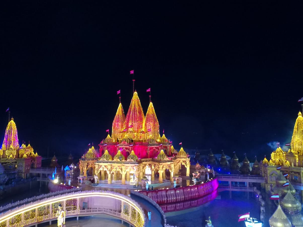 Devotees can have darshan after the completion of eclipse in Patdi ...