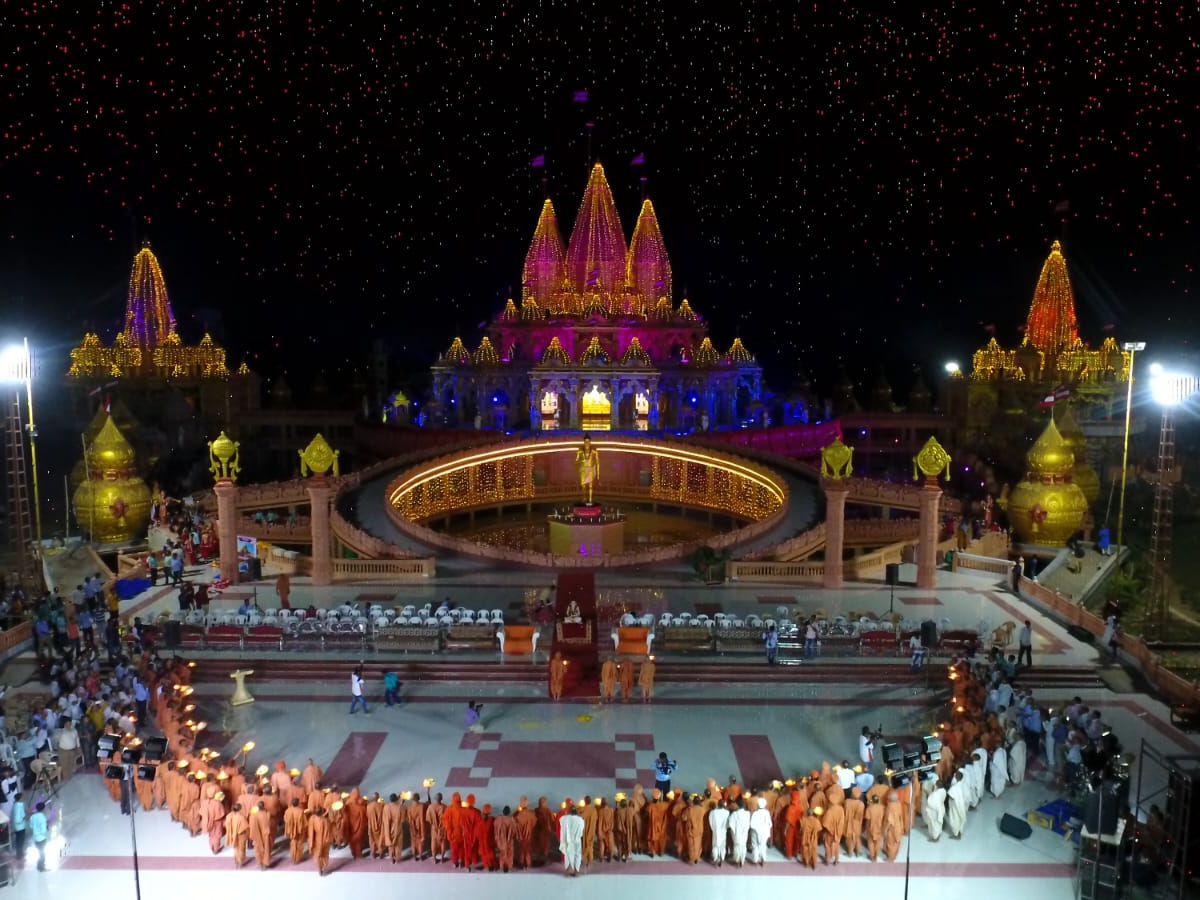 Devotees can have darshan after the completion of eclipse in Patdi ...