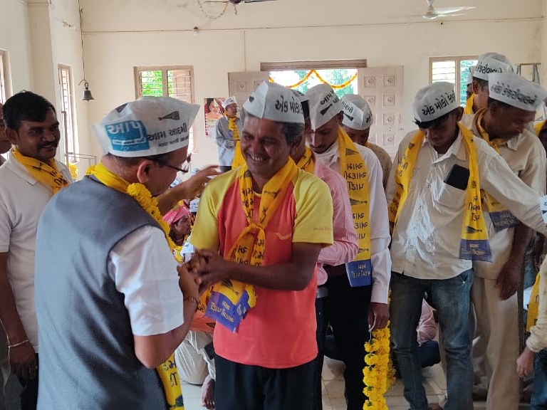 'AAP' Sneh Milan ceremony held in Ghoghamba area of Kalol Assembly, AAP ...
