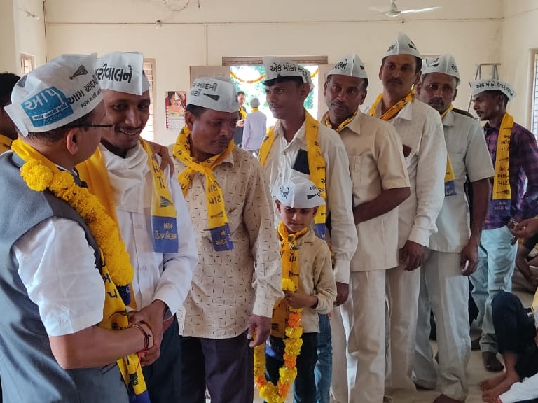 'AAP' Sneh Milan ceremony held in Ghoghamba area of Kalol Assembly, AAP ...