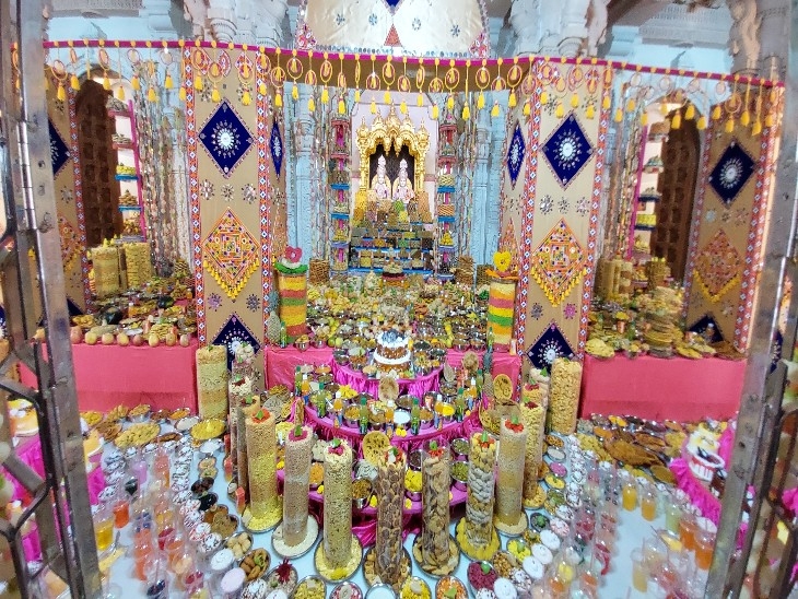 Bhavnagar Aksharwadi Temple organized a grand Annakoot festival on the ...
