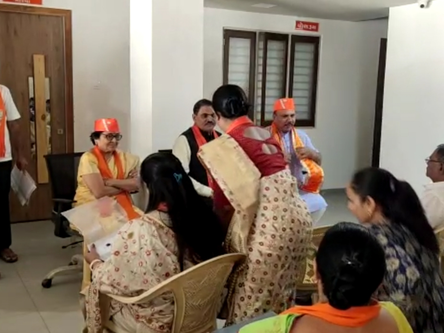 In Modasa Shankar Singh's son introduced Mahendra Singh as Kachinda ...