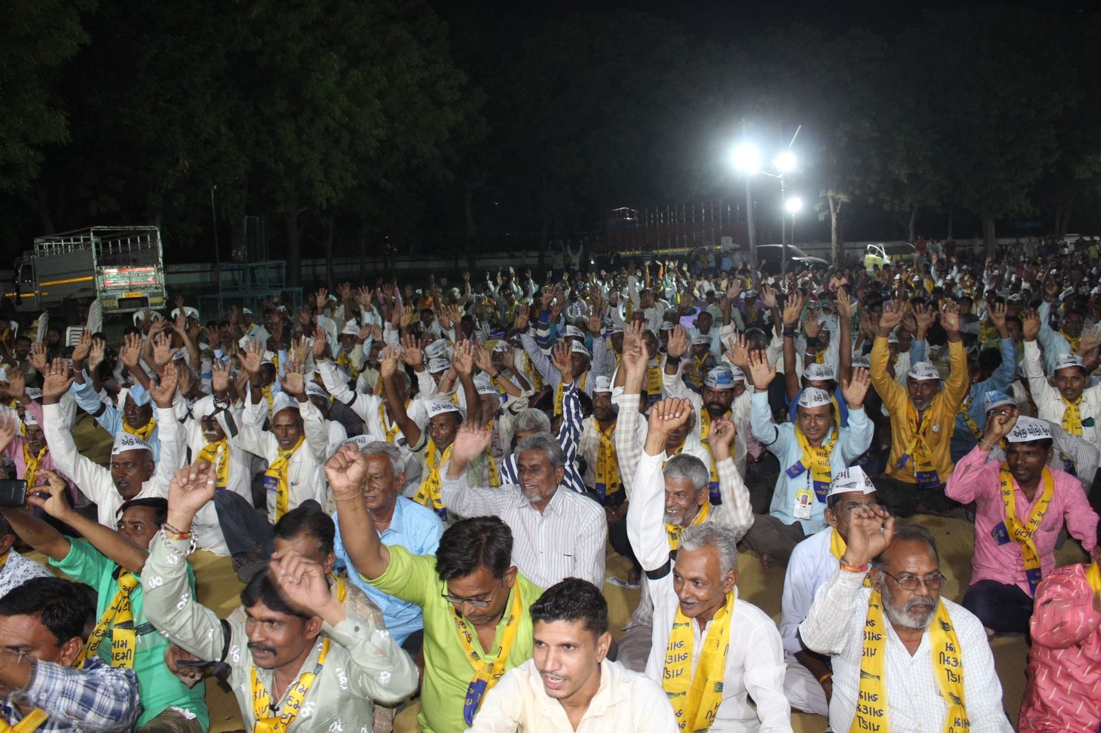 43 idols of Congress revealed, Indranil Rajyaguru disillusioned with ...