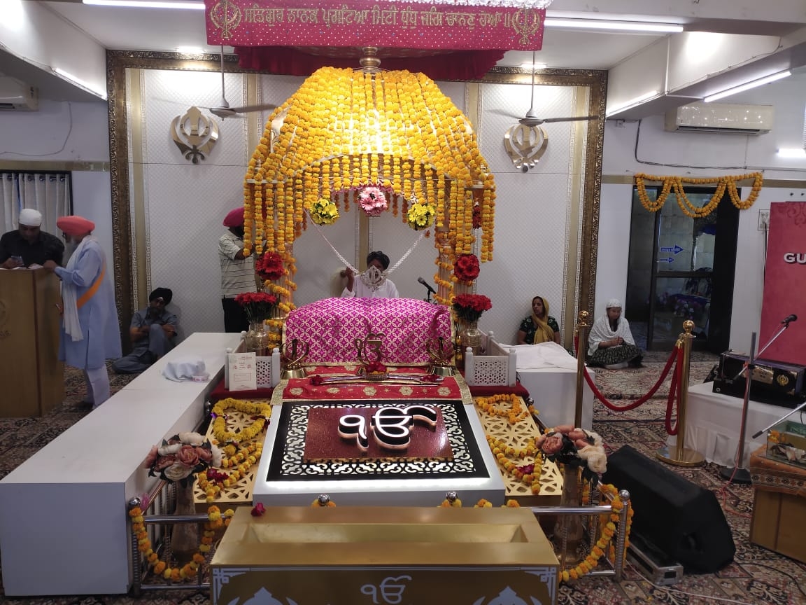 જામનગરમાં ગુરુદ્વારા ખાતે ગુરુનાનક દેવજીની 553મી જન્મ જયંતિની ધામધૂમથી ...