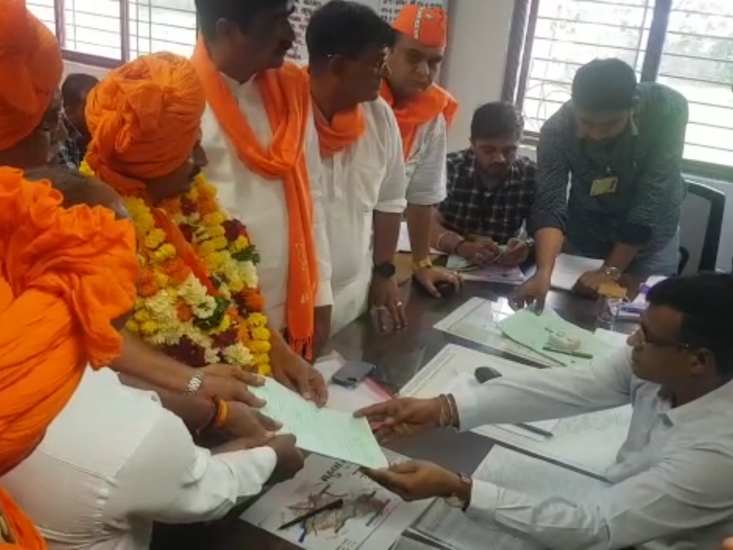 Candidates filed nomination papers for 6 seats in Surat; Submitted the ...