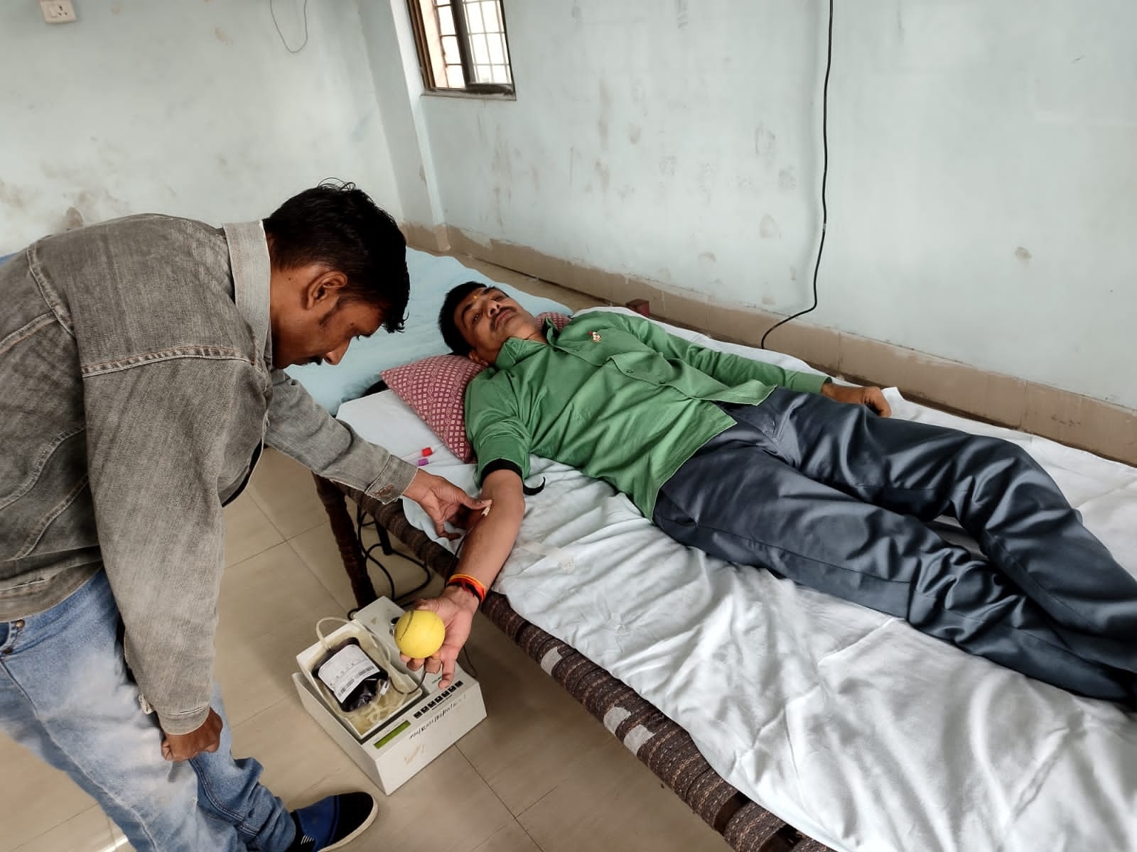 Blood donation camp for cancer patients at Halol GIDC Hall; 115 blood ...