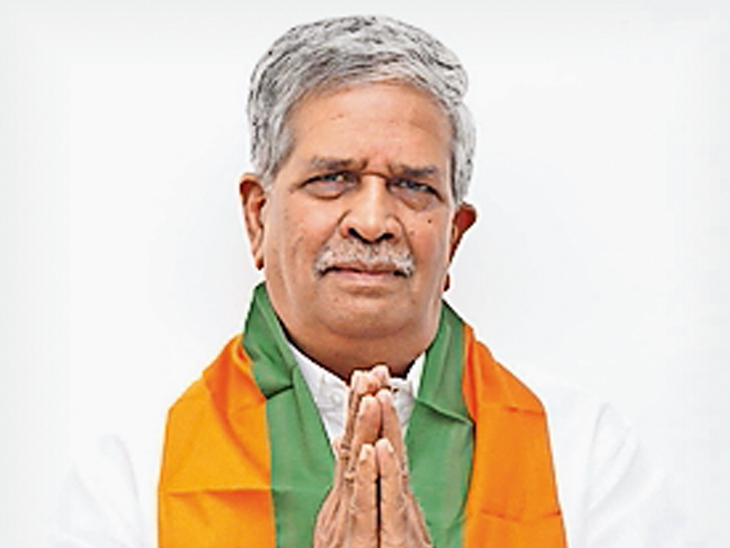 In the last 5 years, the income of the Minister of Water Supply has ...