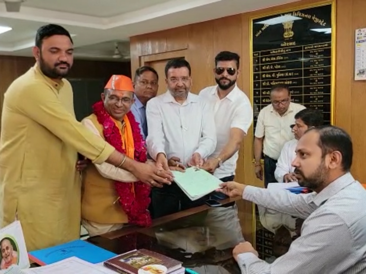 1-1 form filled in Borsad and Umreth seat of Anand, other five assembly ...