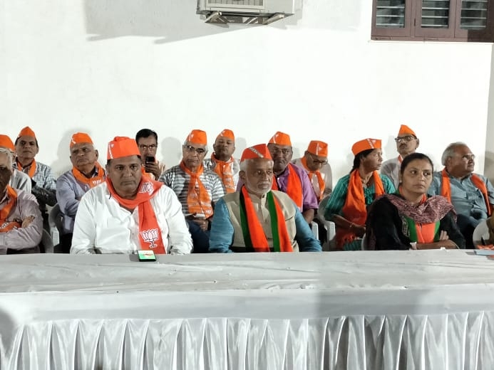 BJP candidate KK Patel fills form for Unjha Assembly seat, starts ...