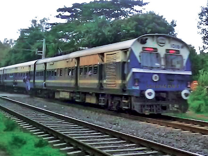 From now 5 local trains will stand at Ancheli station between Surat ...