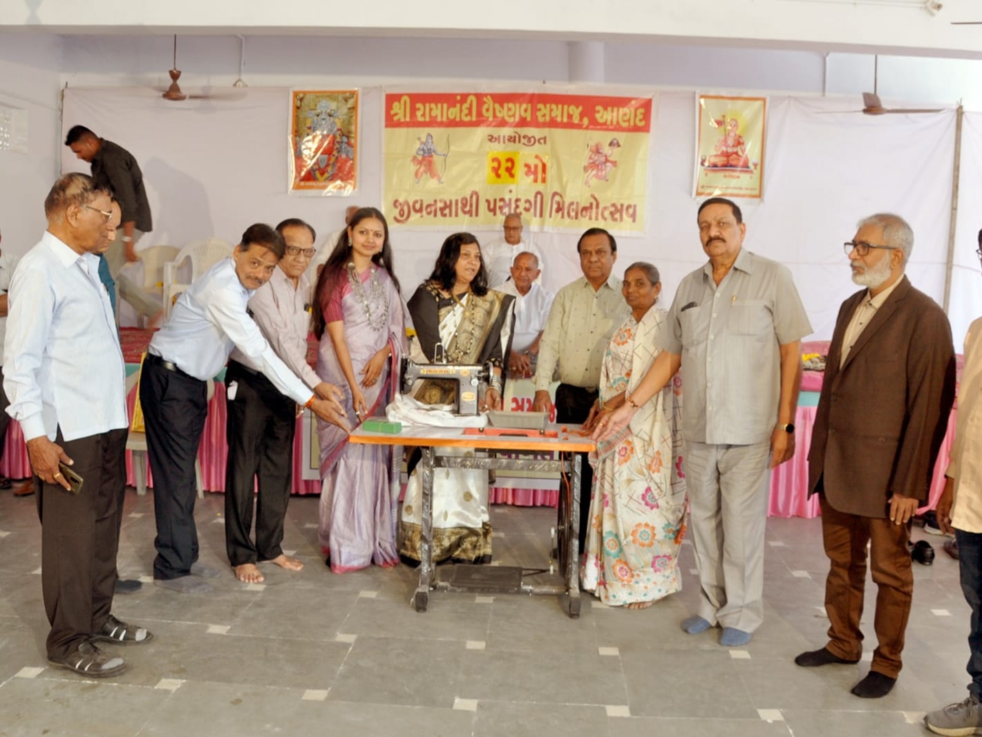 Honorees honored at Ramanandi Vaishnav Samaj function at Anandana ...