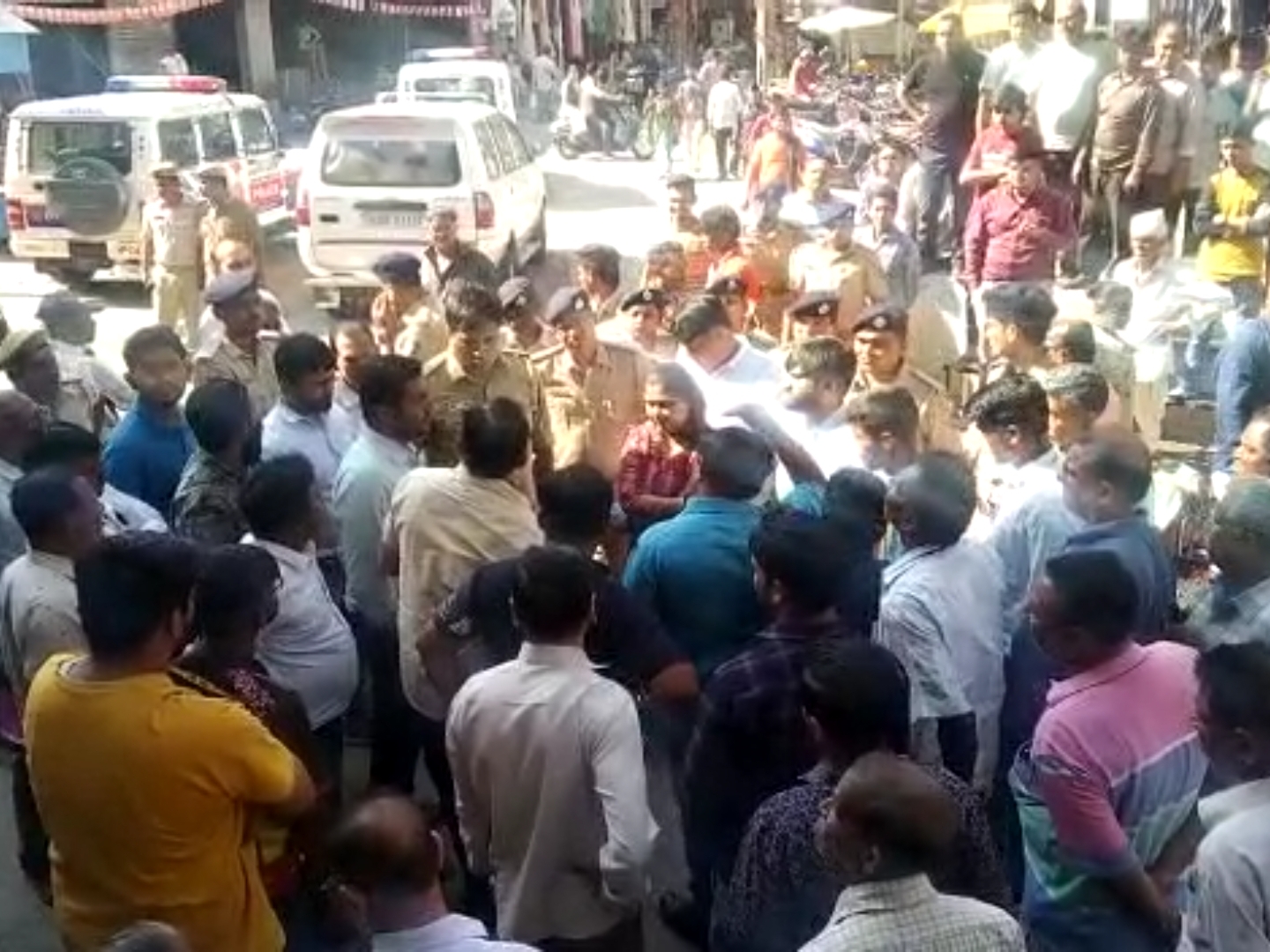 Riots ahead of Punjab Chief Minister Bhagwant Mann's road show in Surat ...
