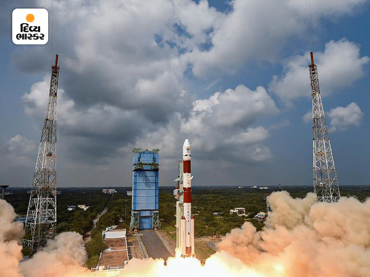 ISRO shared some photos of this satellite showing a beautiful view of ...