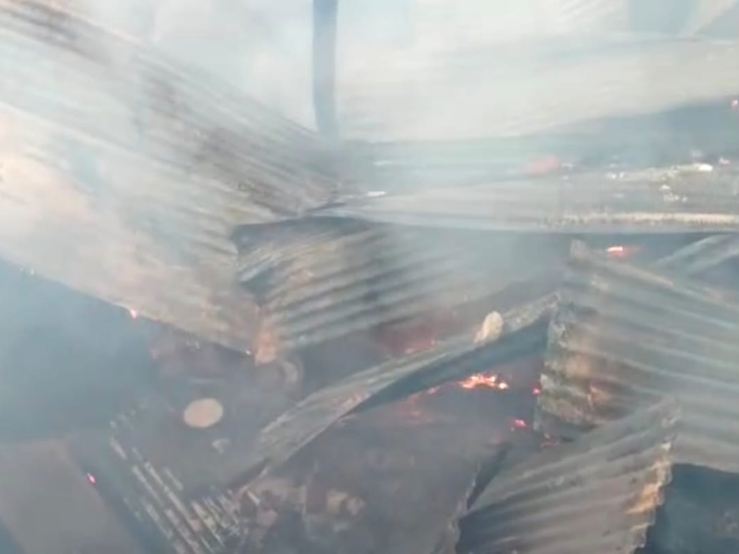Sahebpura village of Tilakwada caught fire due to short circuit; After ...