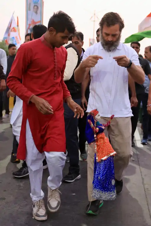 Join Bharat Yatra reaches Kota, Rahul is playing the puppet