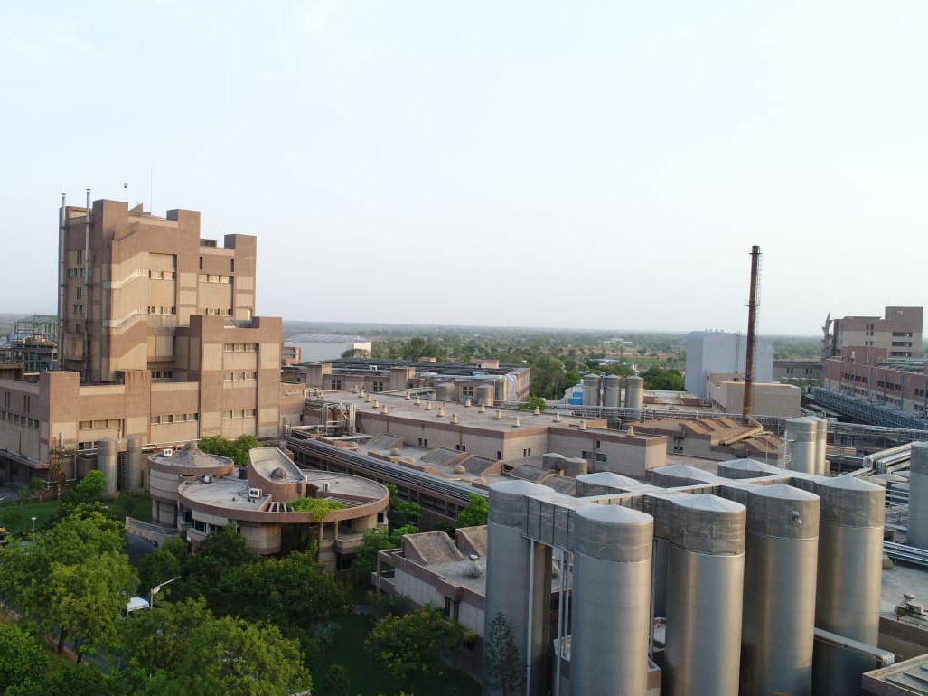 Banas Dairy hikes purchase price of milk by Rs 30 per kg of fat, four ...