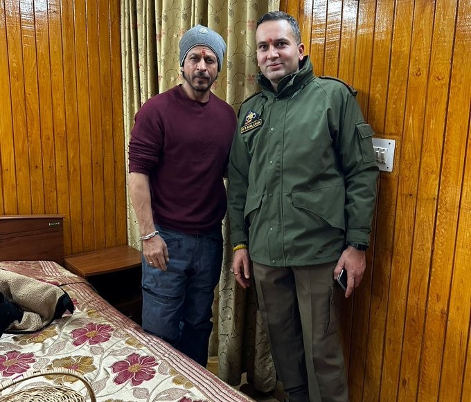 pathan star cast fees Deepika took Rs 15 crore and John Abraham Rs 20 ...