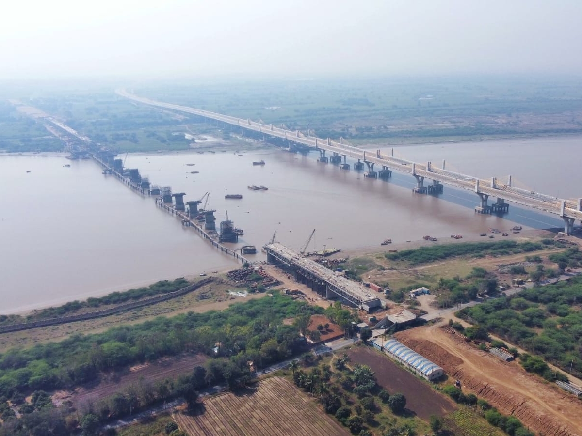 By 2024, double decker goods train and 8 lane bridge will run across ...