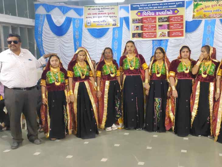 Various competition of blind girls in Junagadh, 182 girls from the ...