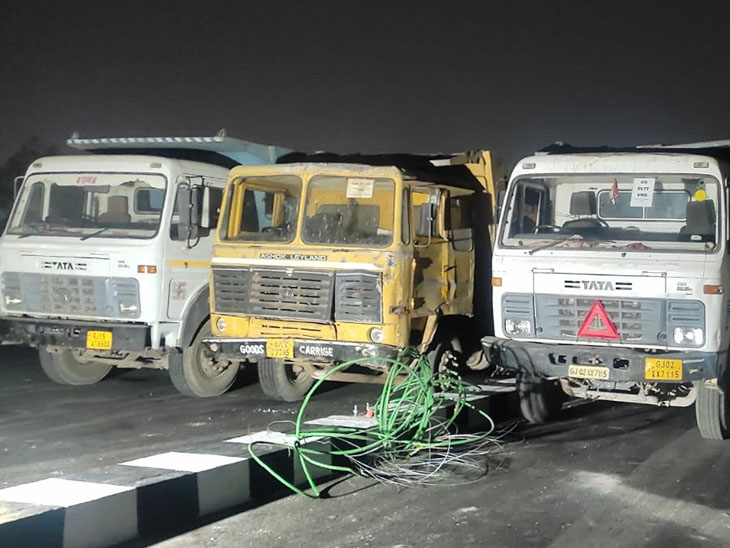 Load testing was done by placing the weight of 4 dumpers of 280 tons on ...