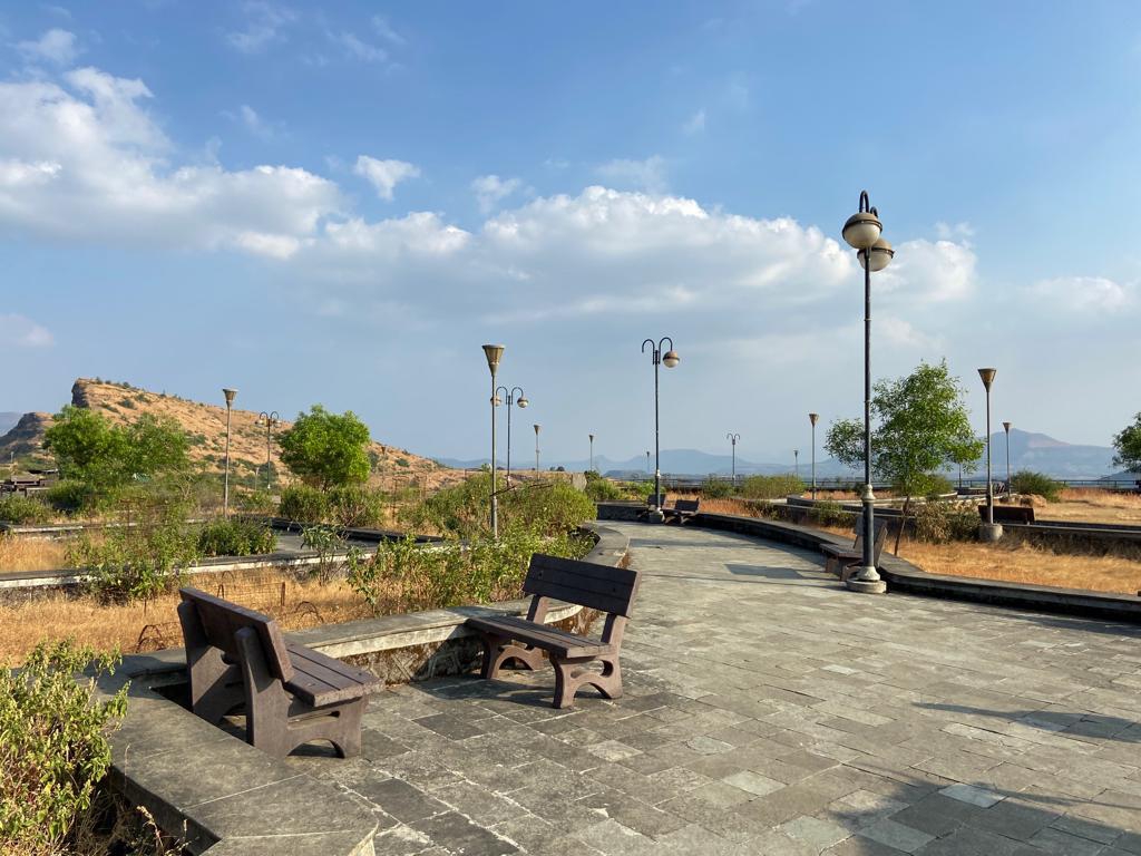 Concrete jungle at 'Table Point' and 'Sunrise Point' in Saputara ...