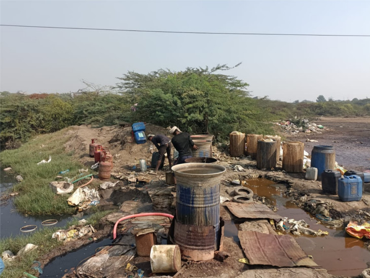 State Monitoring Cell raids smoldering furnaces at Sachin GIDC in Surat ...