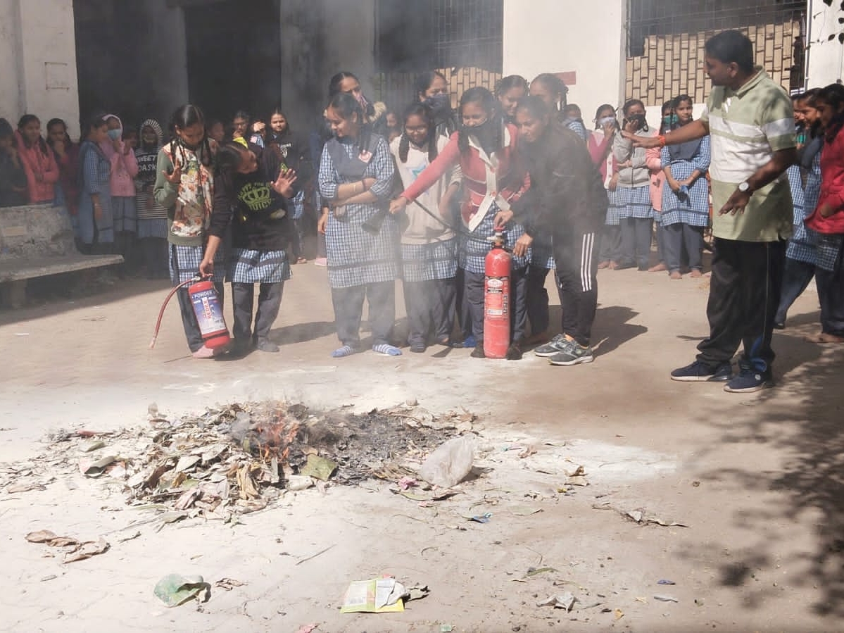 Students of Sajuba Girls High School were guided on fire safety by ...