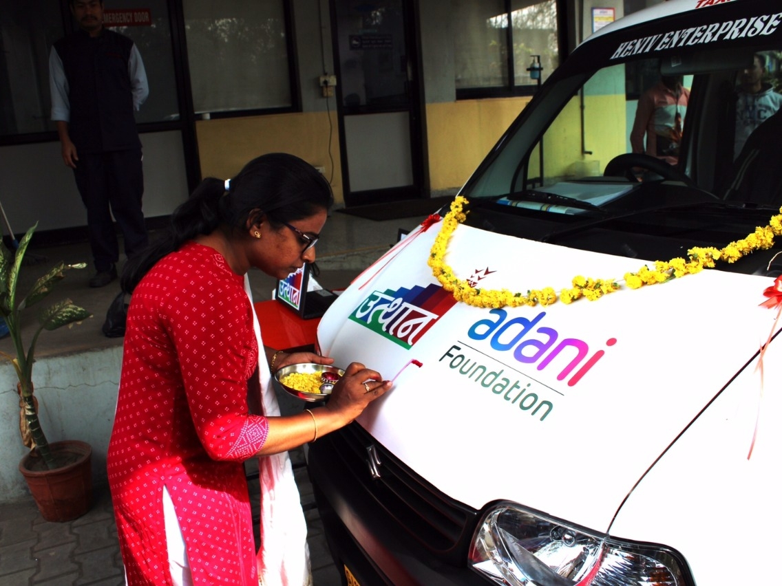 First IT-on-Wheels van launched in Dahej under Adani Foundation's Project Upliftment | પ્રથમ આઇ ...