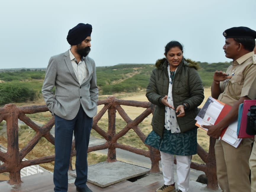 Patan District Collector reviewed the desert safari at Aywal village of ...