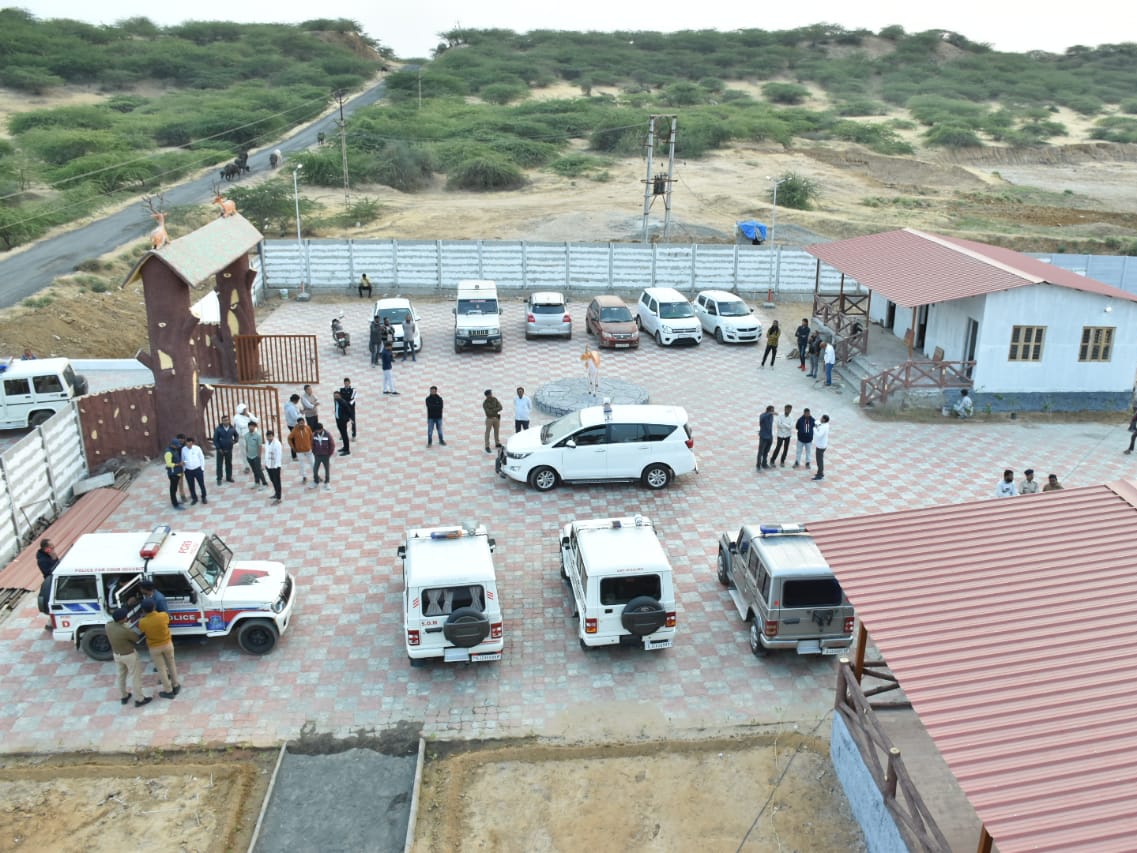 Patan District Collector reviewed the desert safari at Aywal village of ...