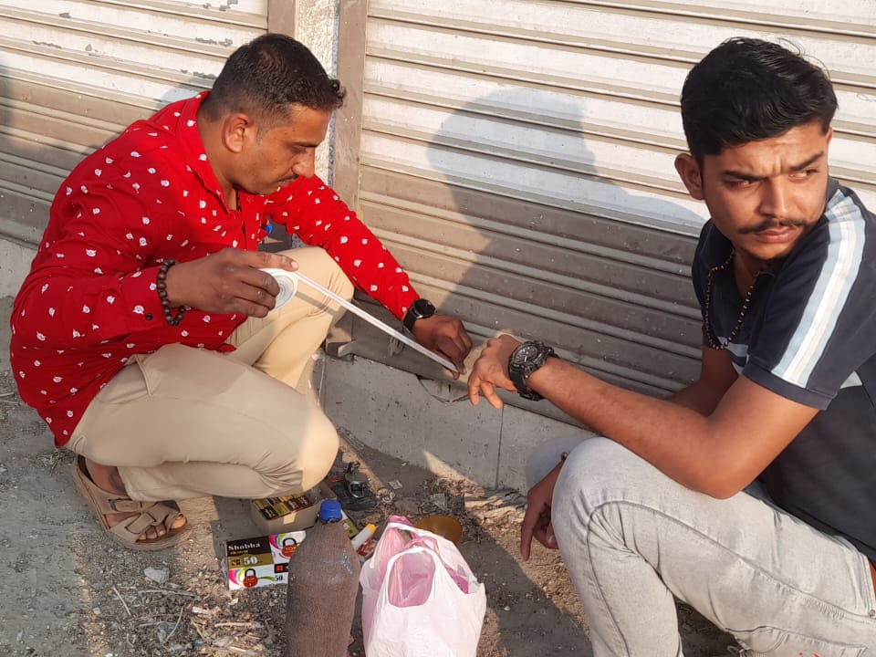 બોટાદ ફાયર વિભાગ દ્વારા ફાયર સેફ્ટીના અભાવે કાર્યવાહી; આદેશ્વરધામની 11 ...