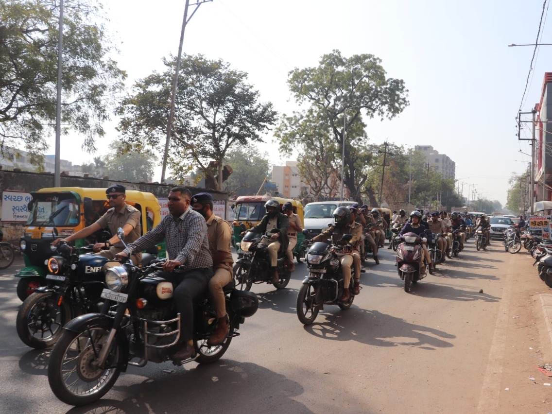 હિંમતનગરમાં કરુણા અભિયાન અંતર્ગત રેલીનું આયોજન; ધારાસભ્યએ લીલી ઝંડી આપી ...