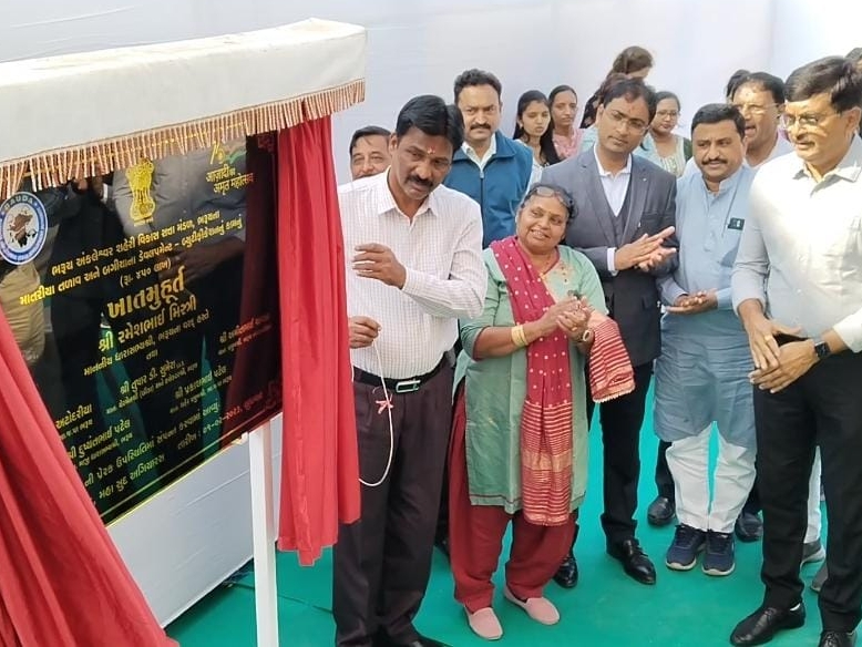 Four crore project launched today by MLA Ramesh Mistry, Bharuch ...