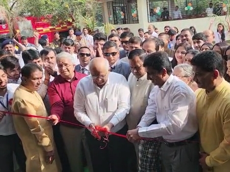 The building of the college of RK Desai College, Vapi was inaugurated ...