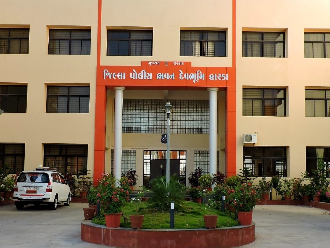 કલ્યાણપુરના આધેડને મારી નાખવાની ધમકી સબબ કૌટુંબિક શખ્સ સામે ગુનો ...