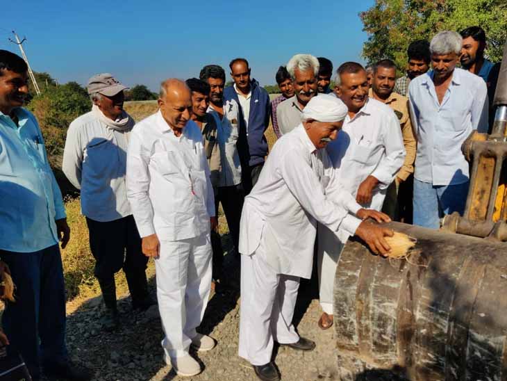 On Phengkadi to Shingda road Rs. A box culvert will be constructed at a ...