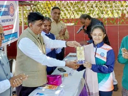 Best Swayam Sevak and Program Officer of National Service Scheme ...
