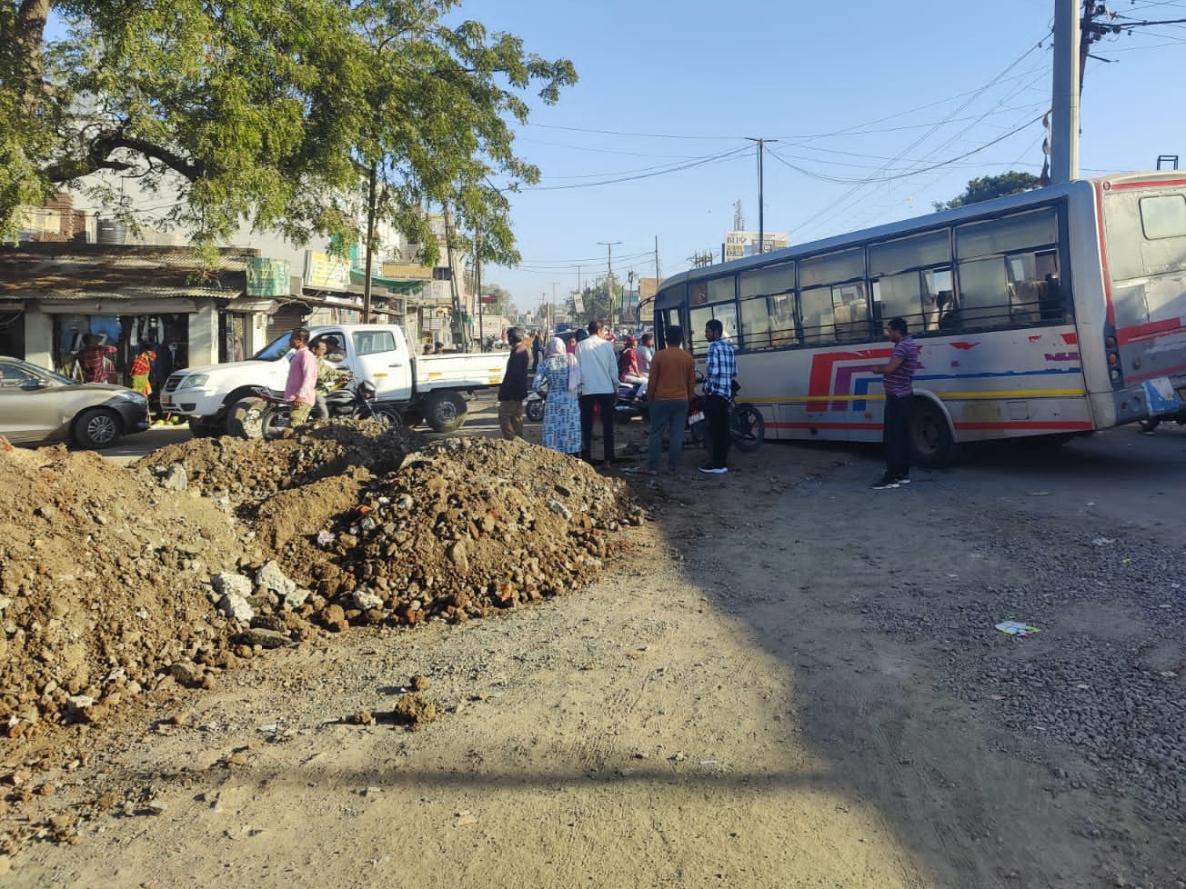 Indiscriminate excavations for development in Halol became a headache ...