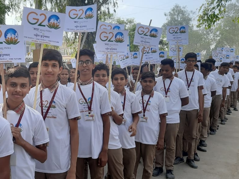 Marathon held in Halol city, 300 children of Kalav school along with ...