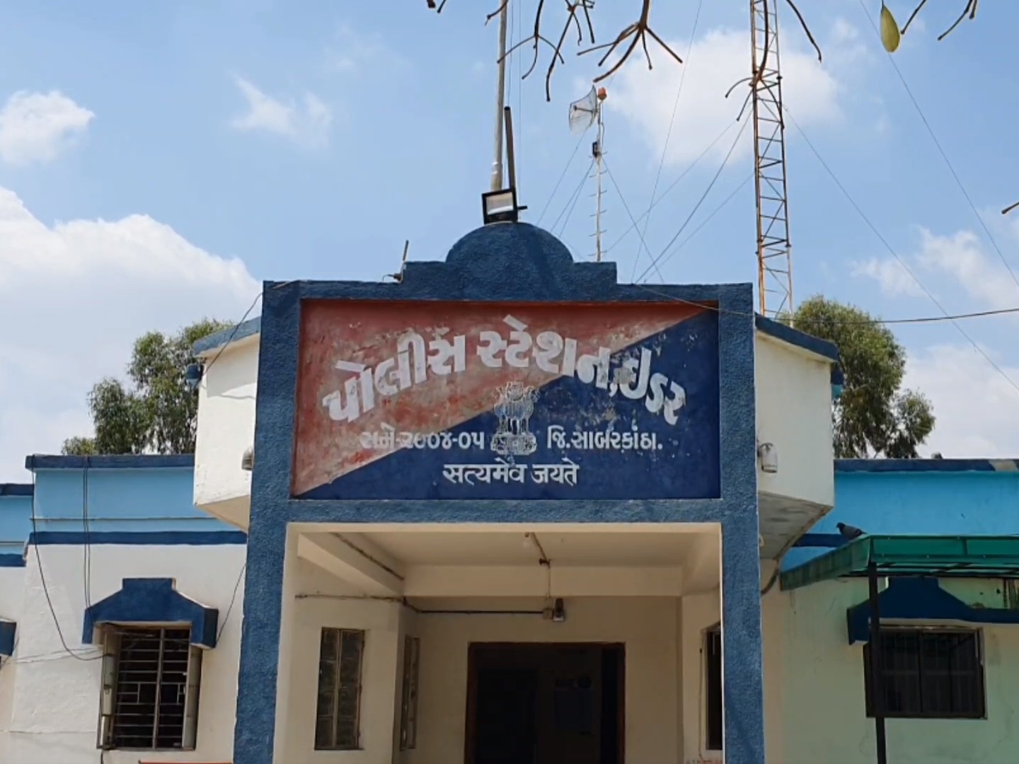 ઇડરના ભોઈવાડાની યુવતીને બદનામ કરવાની ધમકી અપાતાં એક વિરૂધ્ધ ફરીયાદ ...