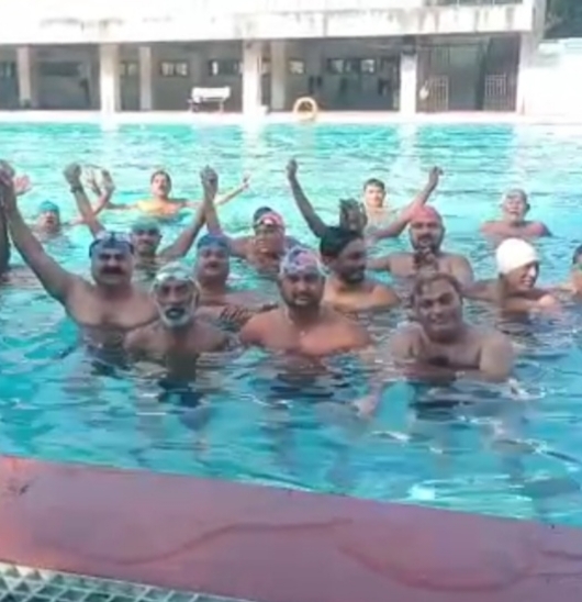 Swimmers protest against development of swimming pool on PPP basis by ...