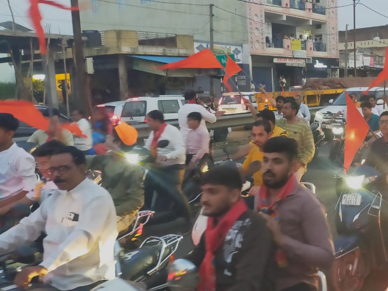 A bike rally was organized by Sindhi Samaj before Chettichand in Shehra ...